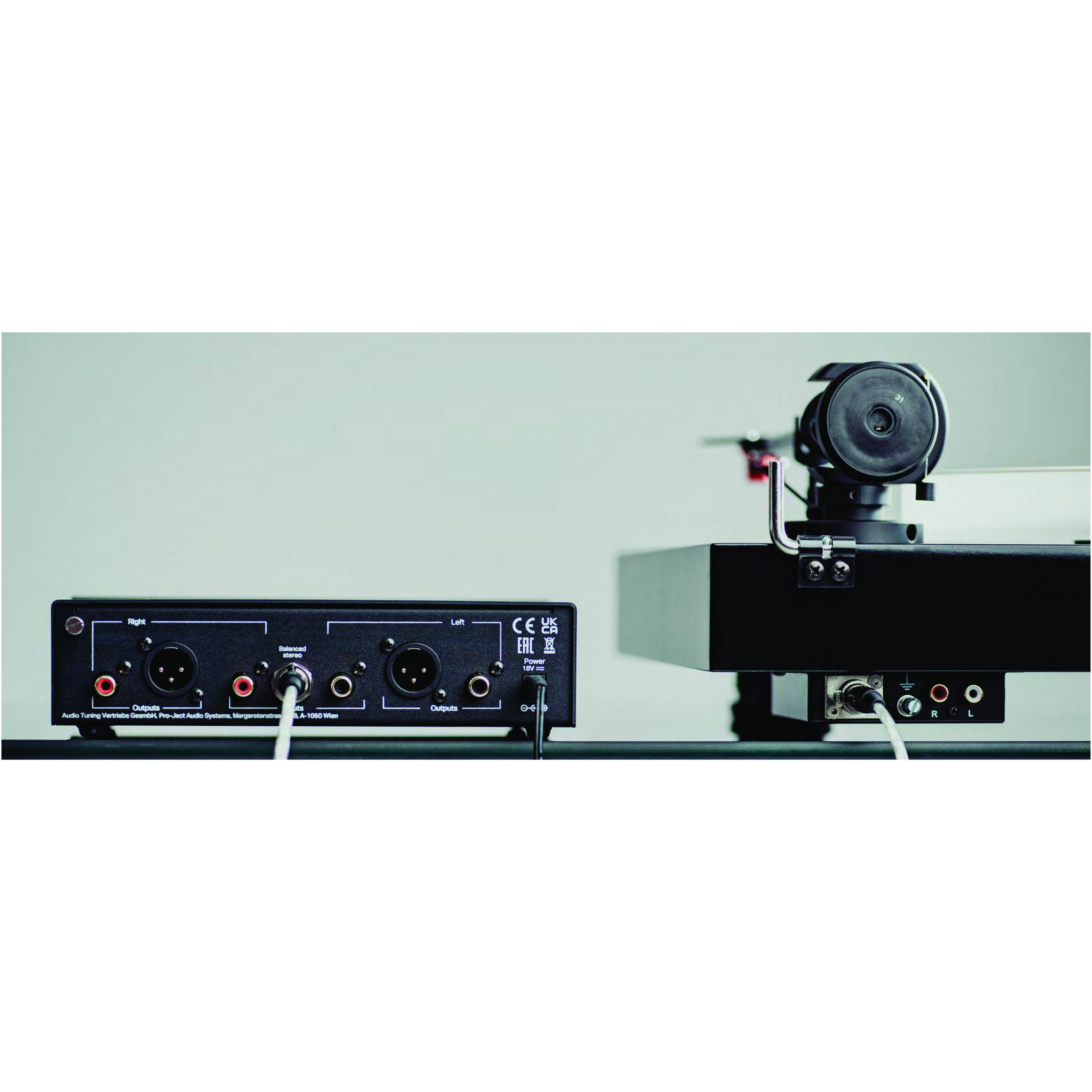 Pro-Ject X2 B - виниловый проигрыватель | Купить в магазине Аудиомания